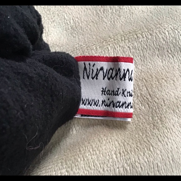 Nirvanna Designs | Accessories | Nirvanna Designs Fingerless ...